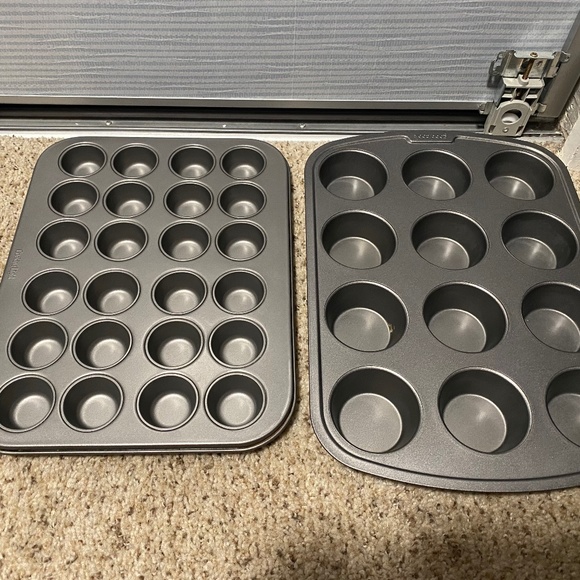 Kitchen | Muffin Tins | Poshmark